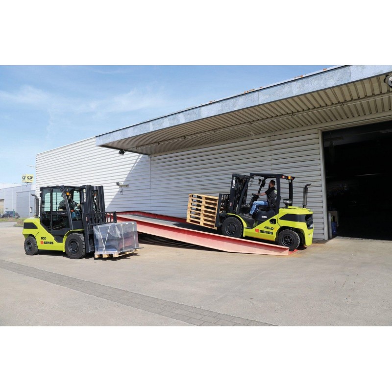 Chariot élévateur CLARK thermique 4000 kg à 5500 kg modèlé S40/S45/S50/S55